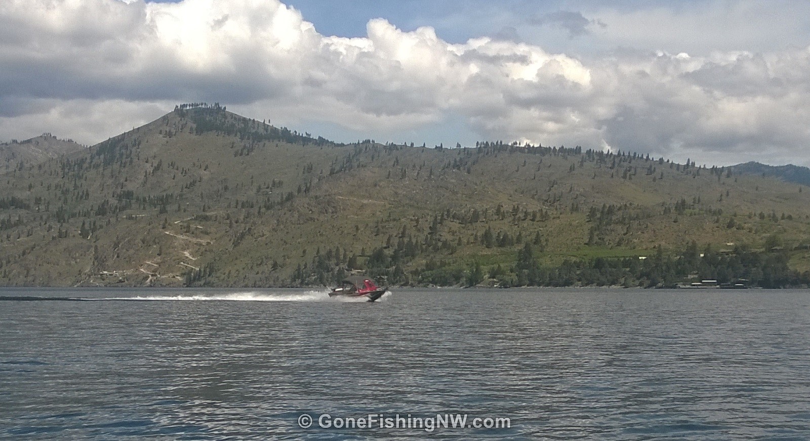 Cruising on Lake Chelan – Gone Fishing Northwest